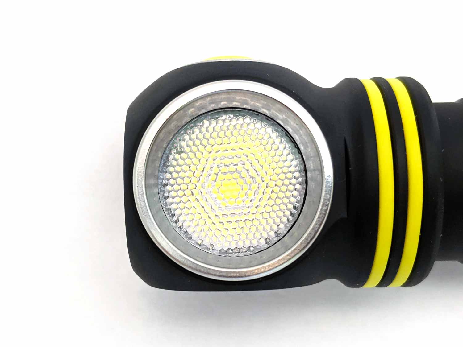 Armytek Elf C1 Review by 1Lumen.com | Armytek Blog