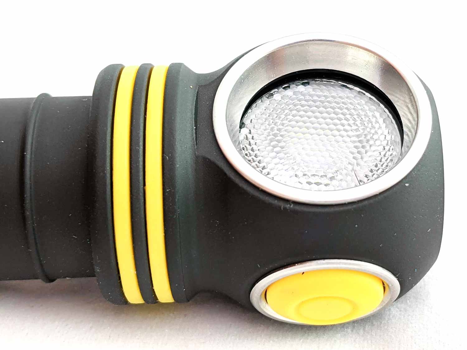 Armytek Elf C2 Review by 1Lumen.com | Armytek Blog